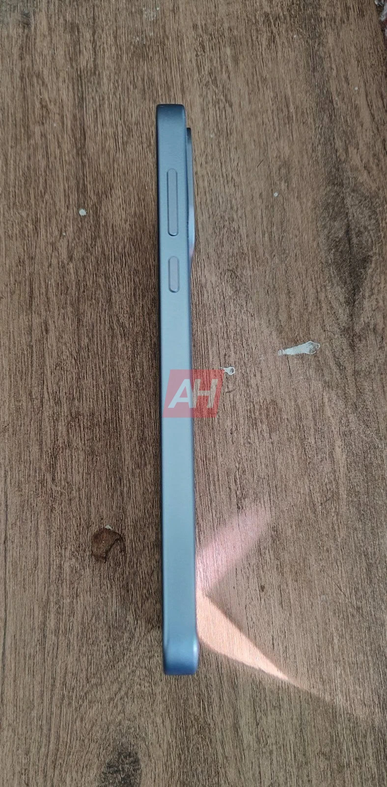 OnePlus Turbo specifications, live shots leaked - Playfuldroid!